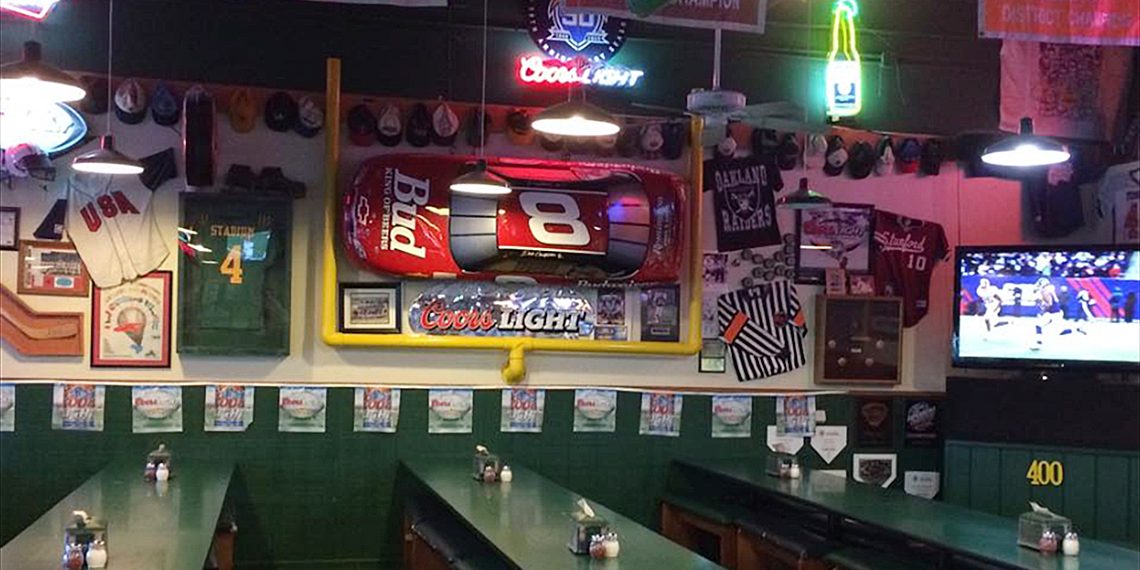 Business Spotlight: Stadium Pizza Redhawk